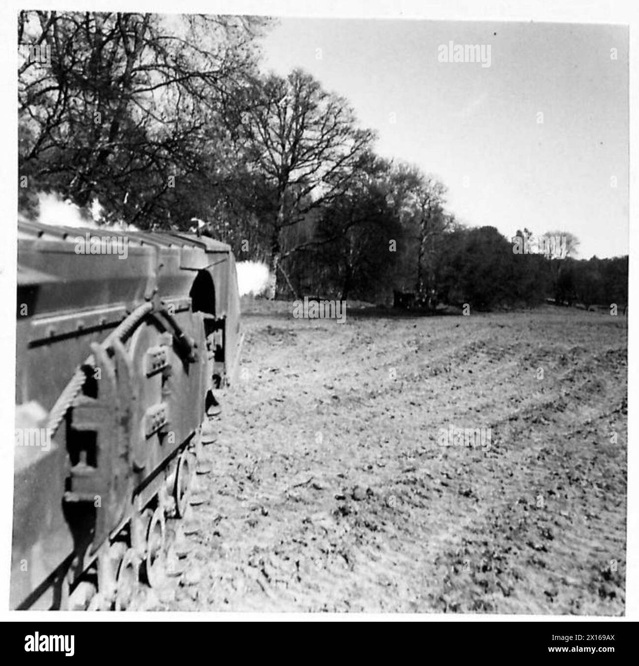 FLAME THROWER [The Crocodile] - Various angles of flame throwers in ...