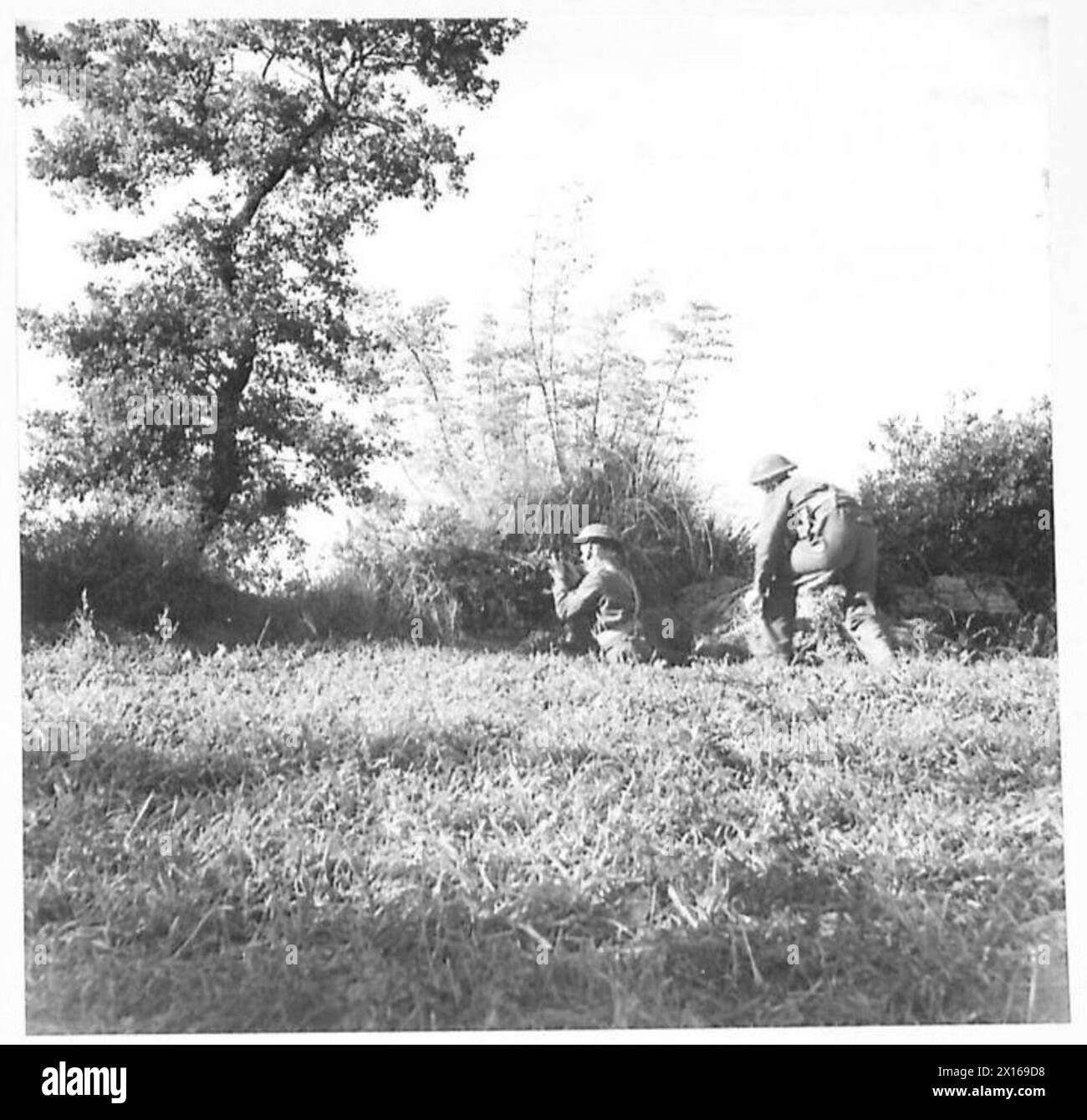 Twin vickers machine gun Black and White Stock Photos & Images - Alamy