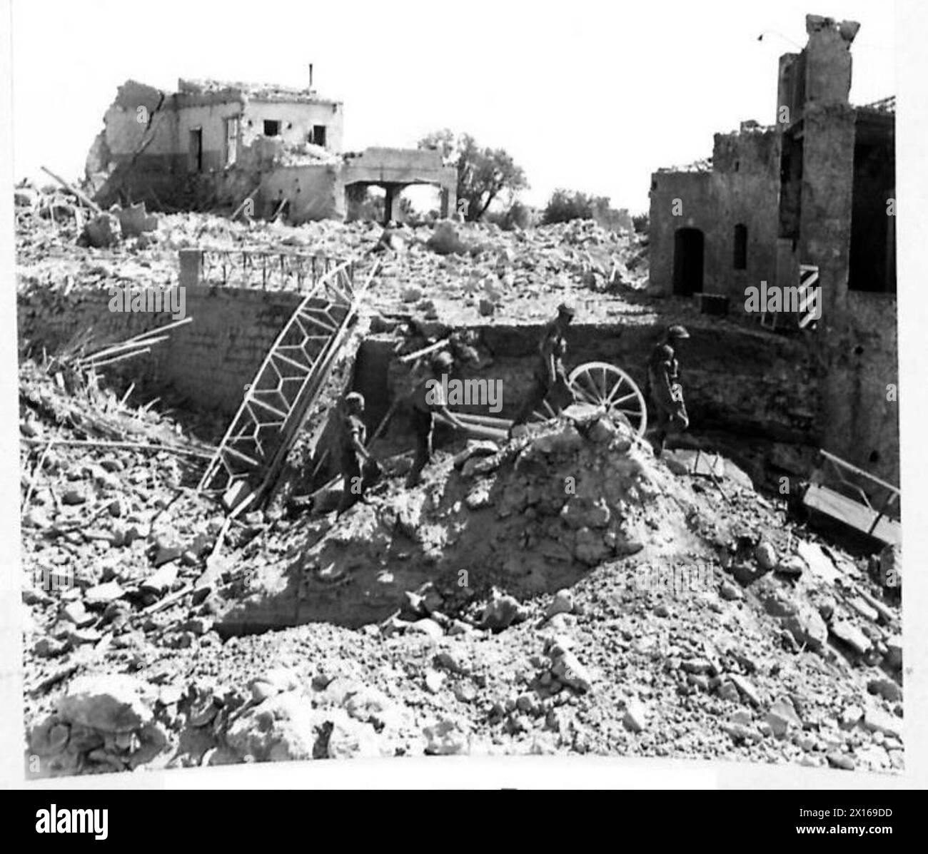 Soldiers from 6th military Black and White Stock Photos & Images - Alamy