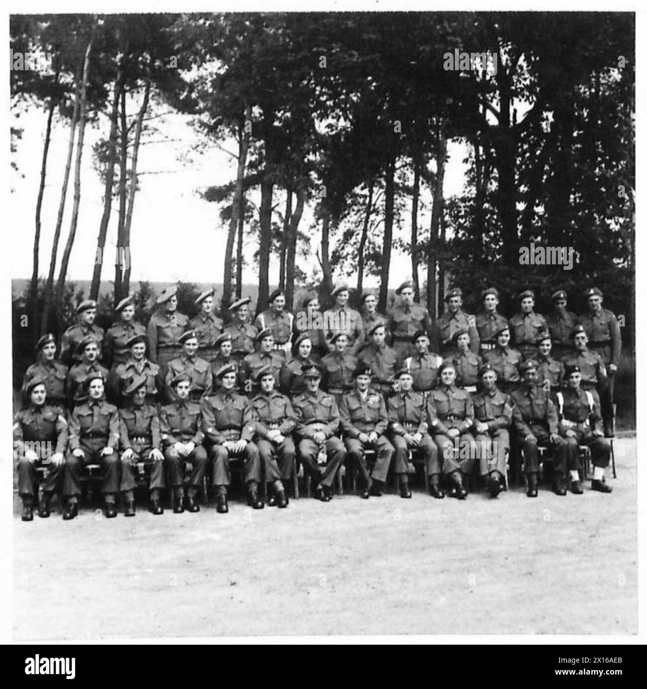 M.M. - Field Marshal Montgomery and Major General R.K. Ross with O.R ...