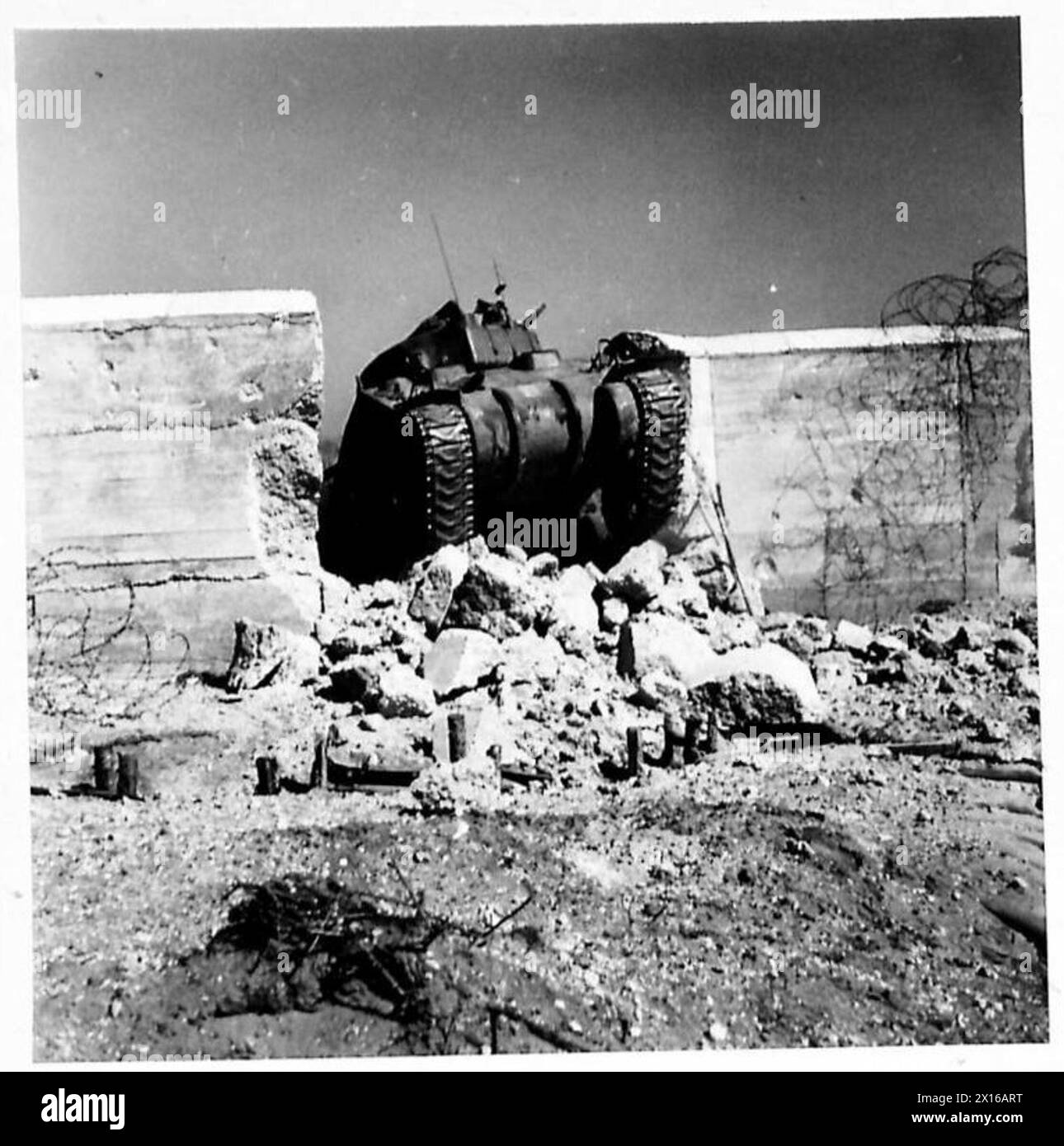 SPECIAL ASSIGNMENT FOR 79TH ARMOURED DIVISION - Sherman tank coming ...