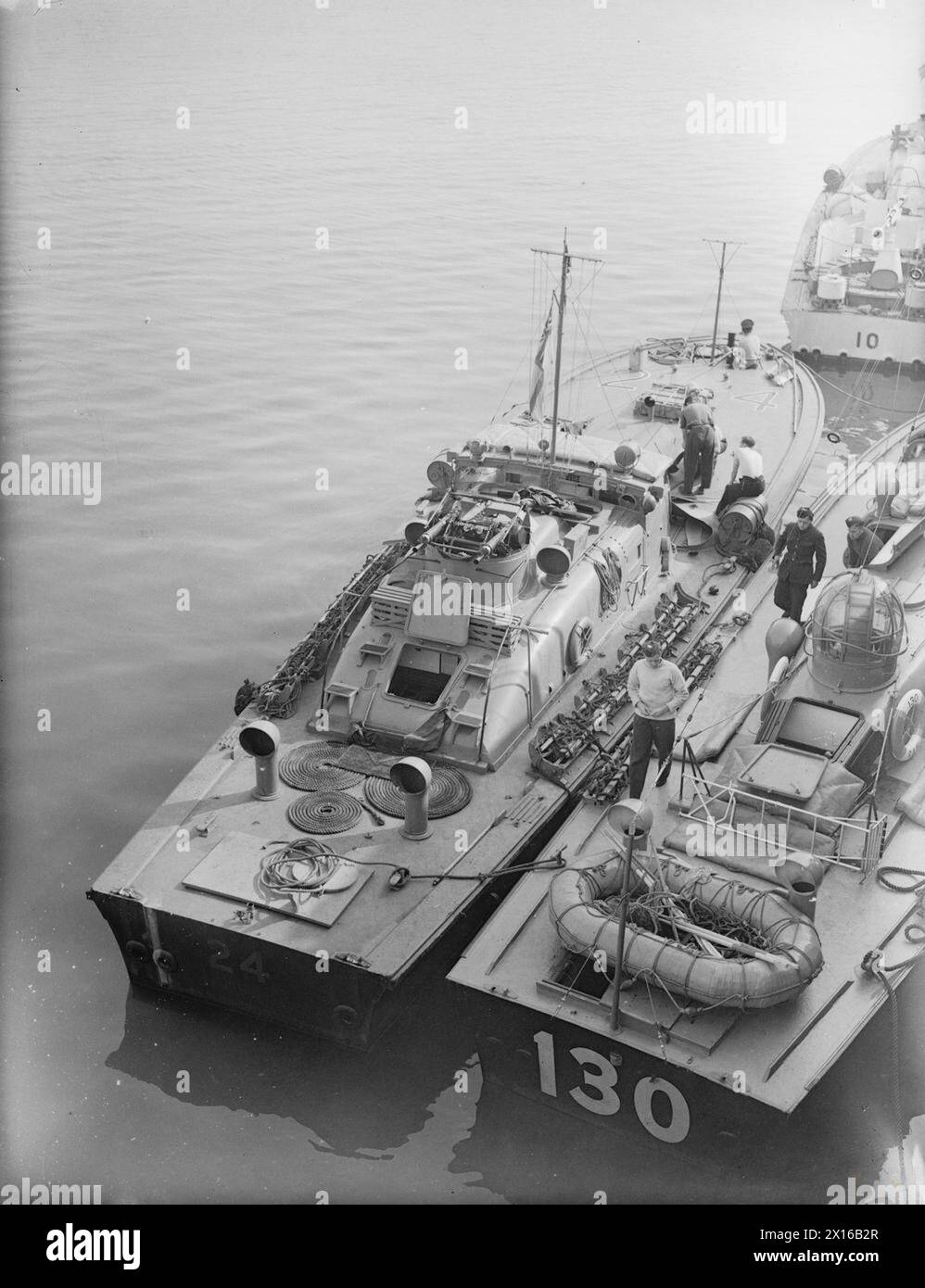 DOVER NAVAL BASE. 1941. - Air Sea Rescue boats at Dover Stock Photo - Alamy