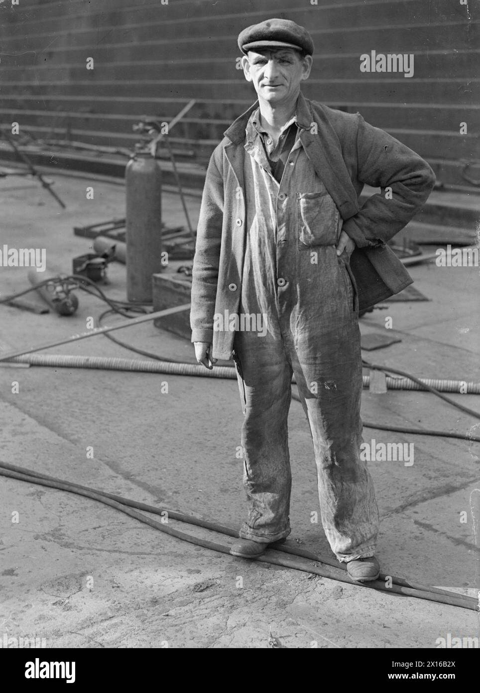 A FIGHTER ON THE INDUSTRIAL FRONT: RIVETER WILLIAM BAKER BUILDS BRITAIN ...