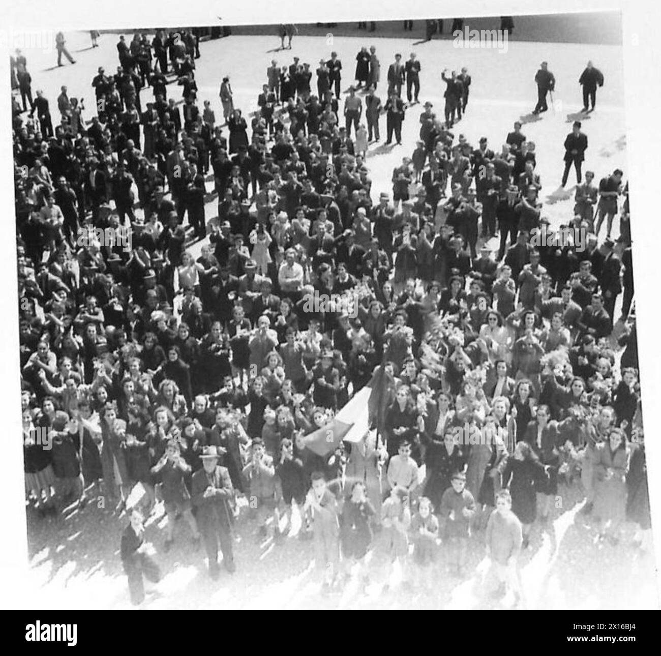 THE POLISH ARMY IN THE ITALIAN CAMPAIGN, 1943-1945 - Large crown of ...