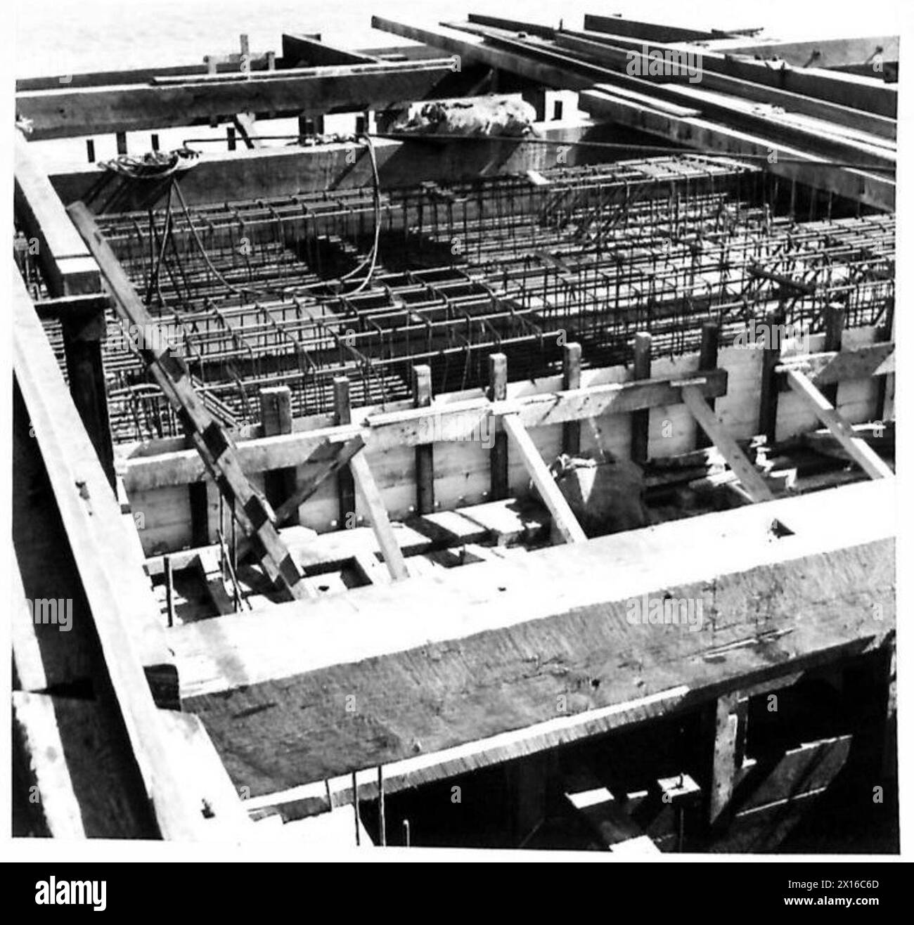 Deck formwork Black and White Stock Photos & Images - Alamy