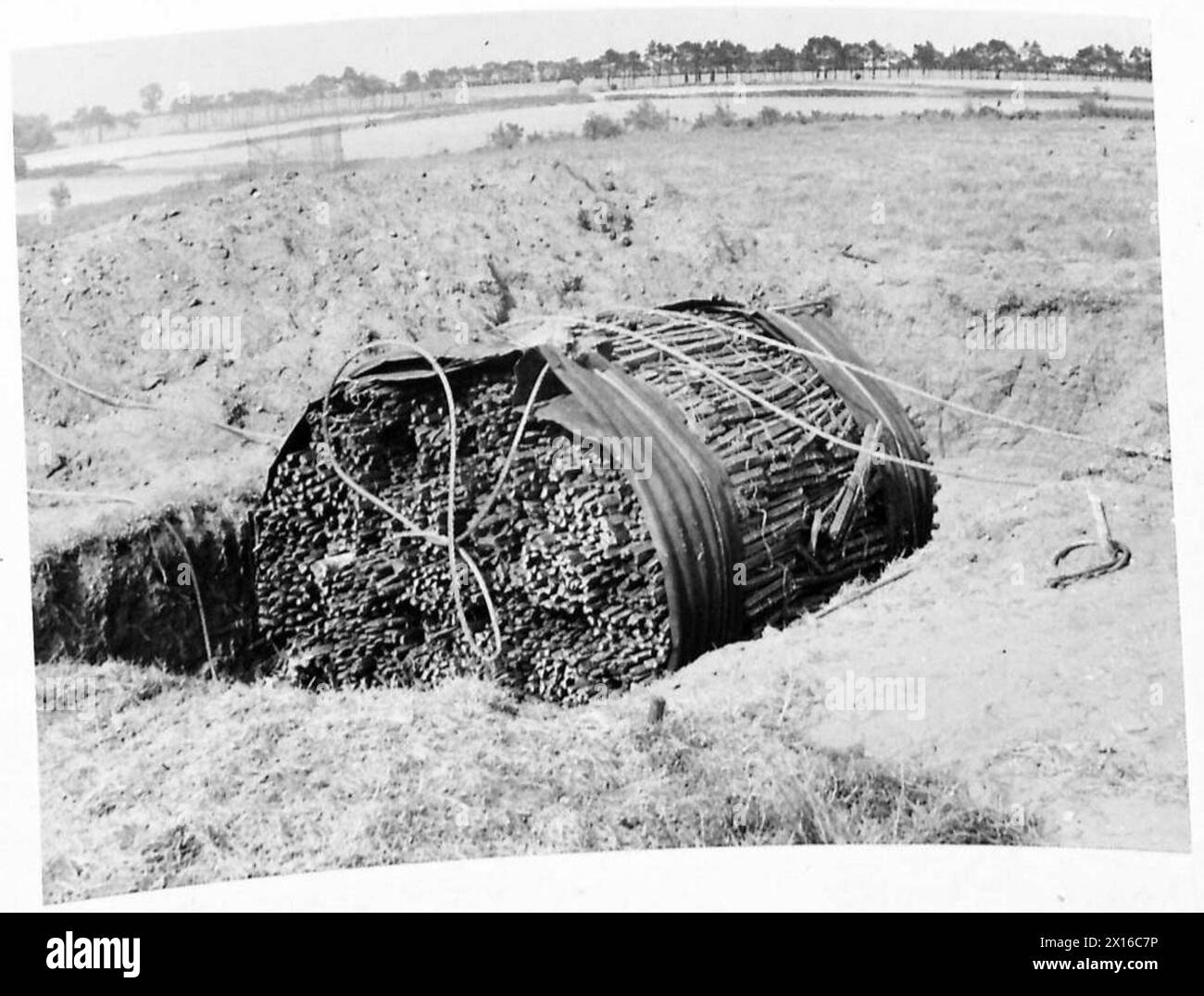 SECRET FOR 79TH ARMOURED DIVISION - Fascine in anti-tank ditch British ...