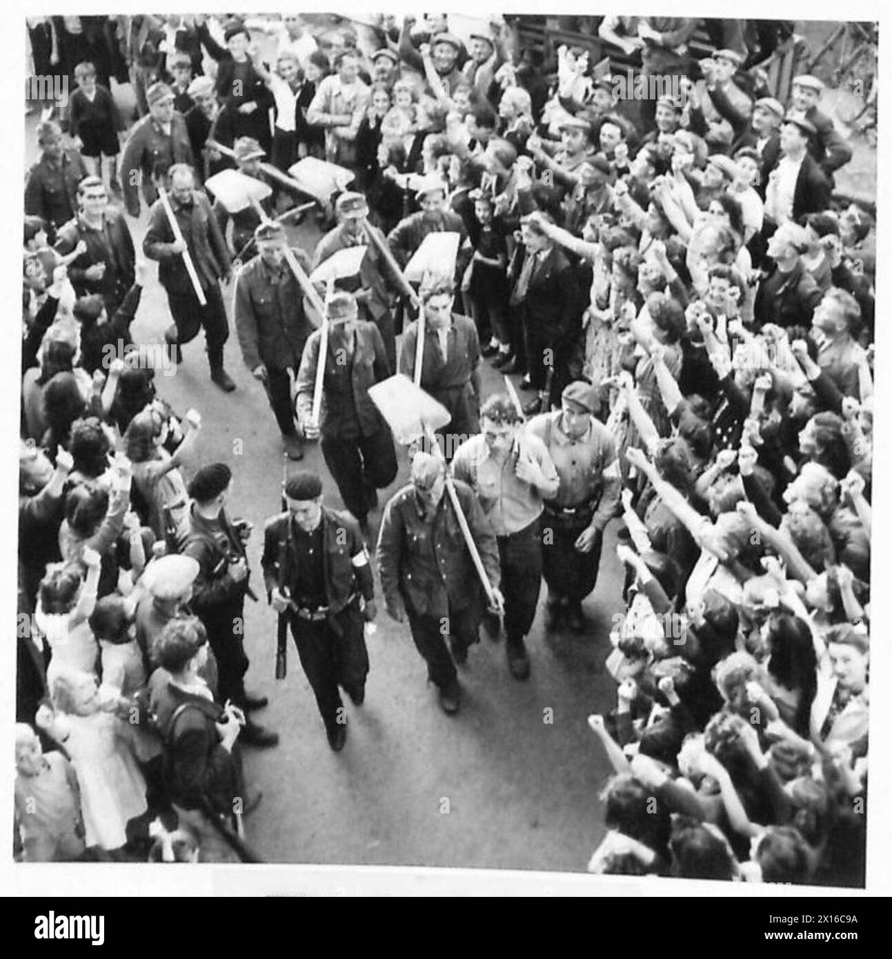 BRITISH ADVANCE ON ABBEVILLE - The F.F.I. have difficulty in keeping ...