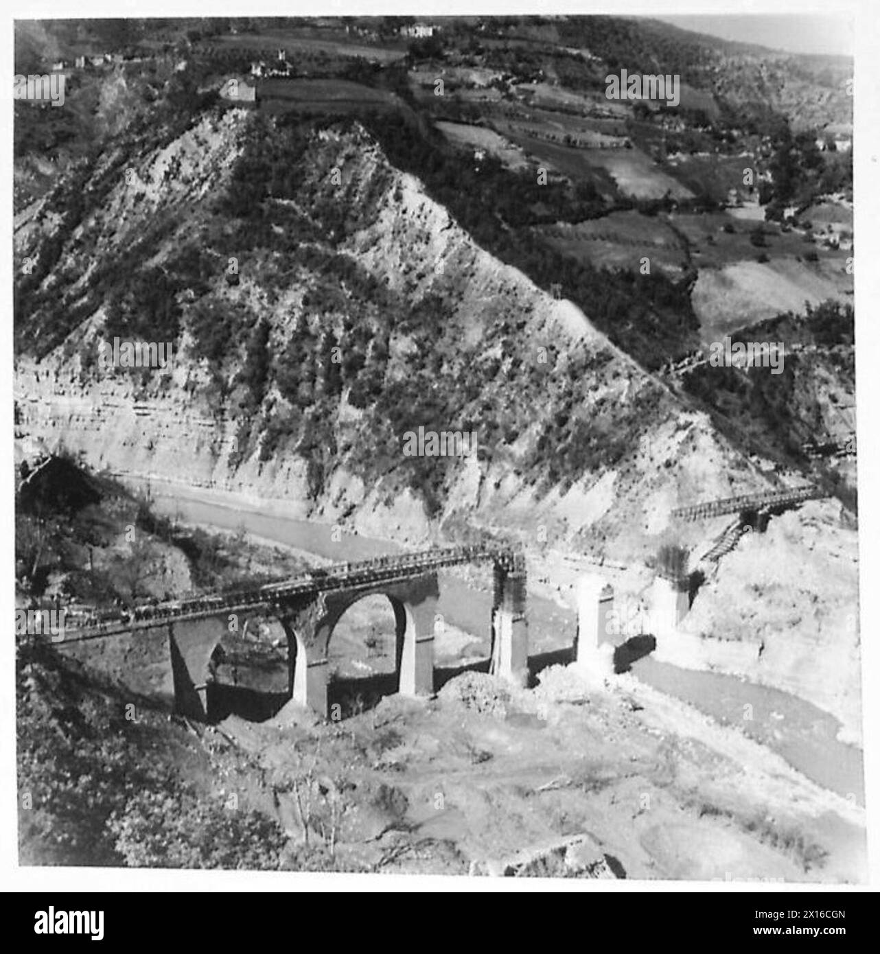 FIFTH ARMY : VARIOUS - The Bailey bridge over the River Santerno ...