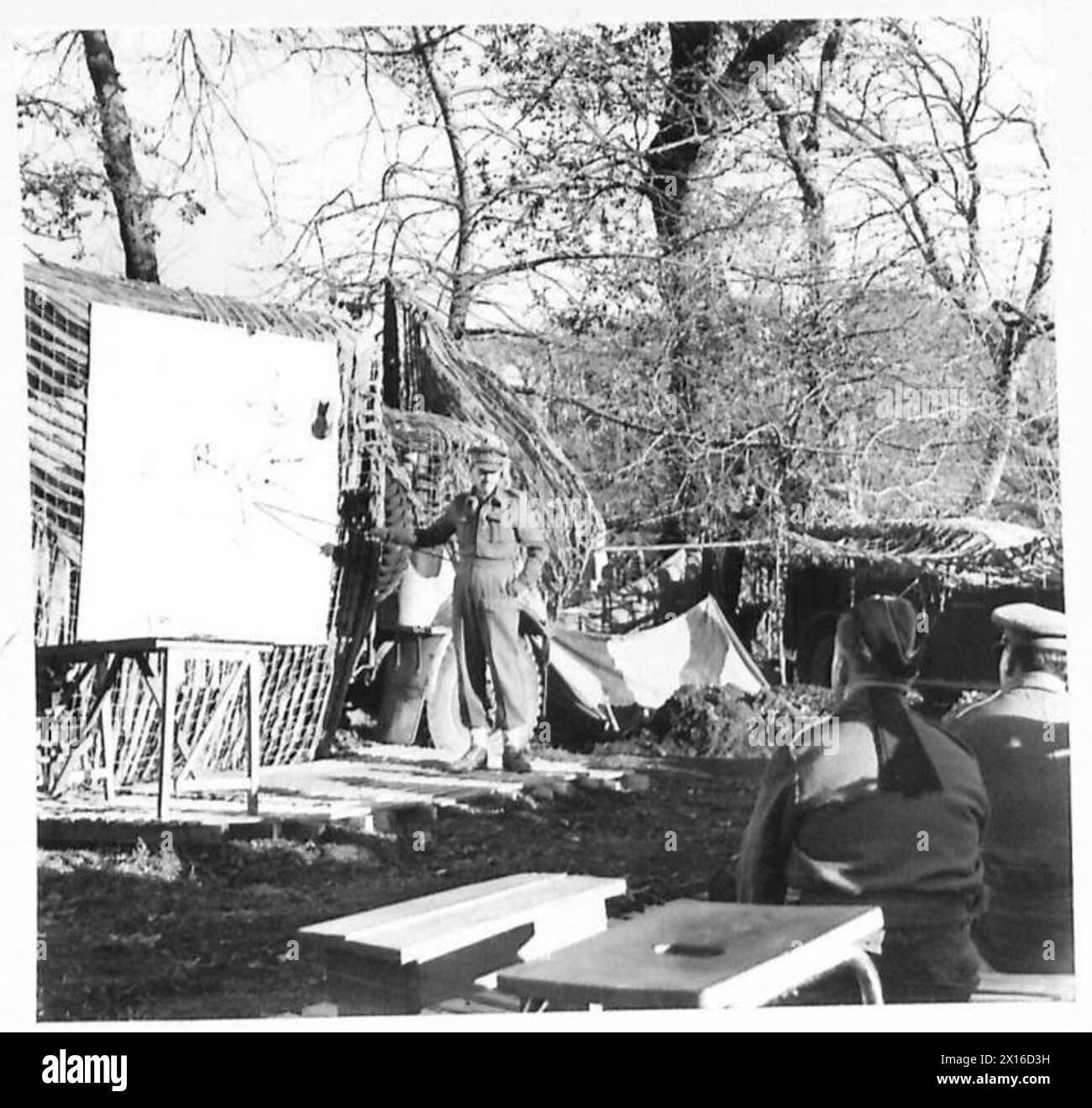 ITALY : FIFTH ARMY (BRITISH SECTOR) - Major General G. Templer, DSO ...