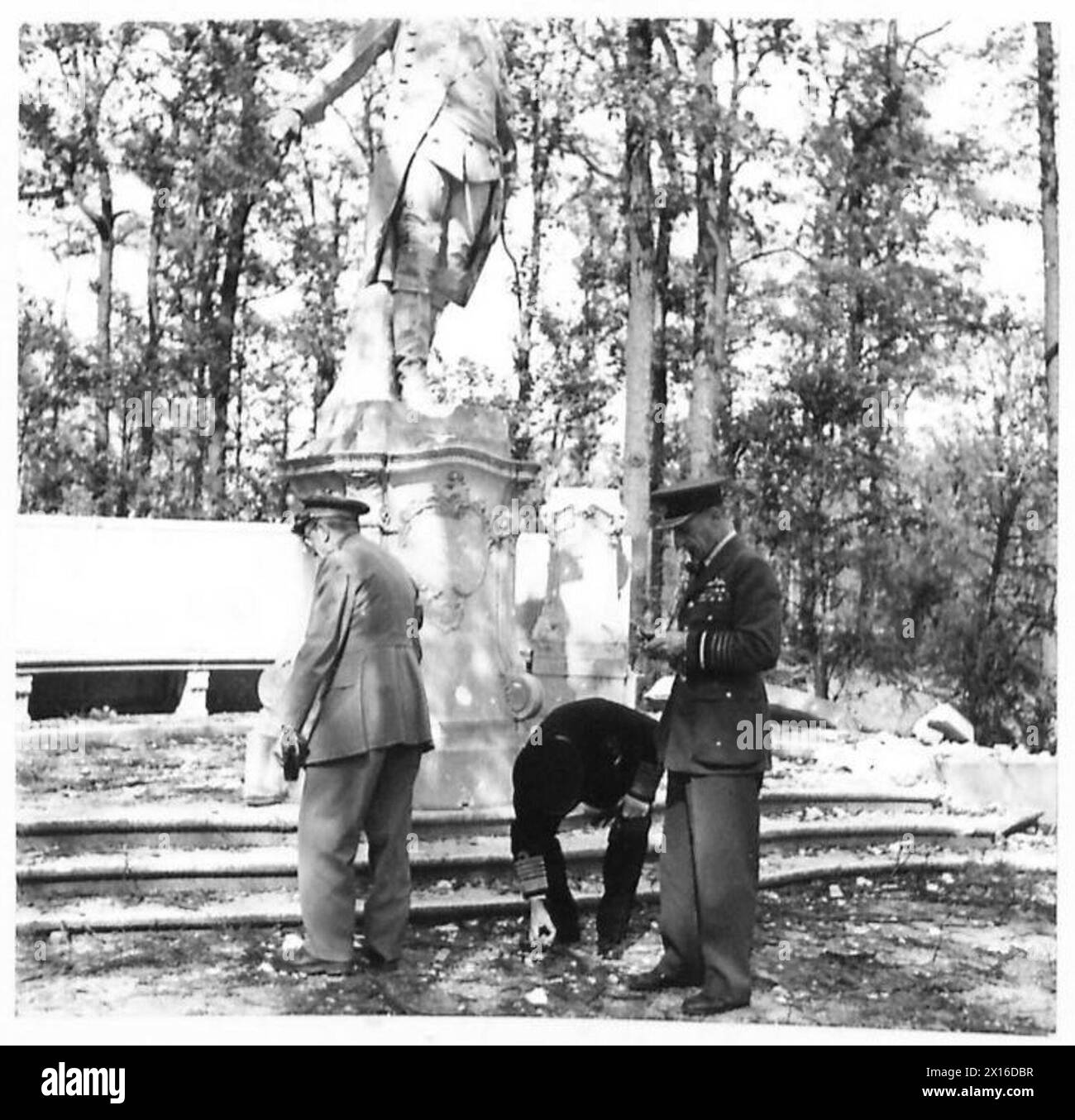 Statue field marshal Cut Out Stock Images & Pictures - Alamy