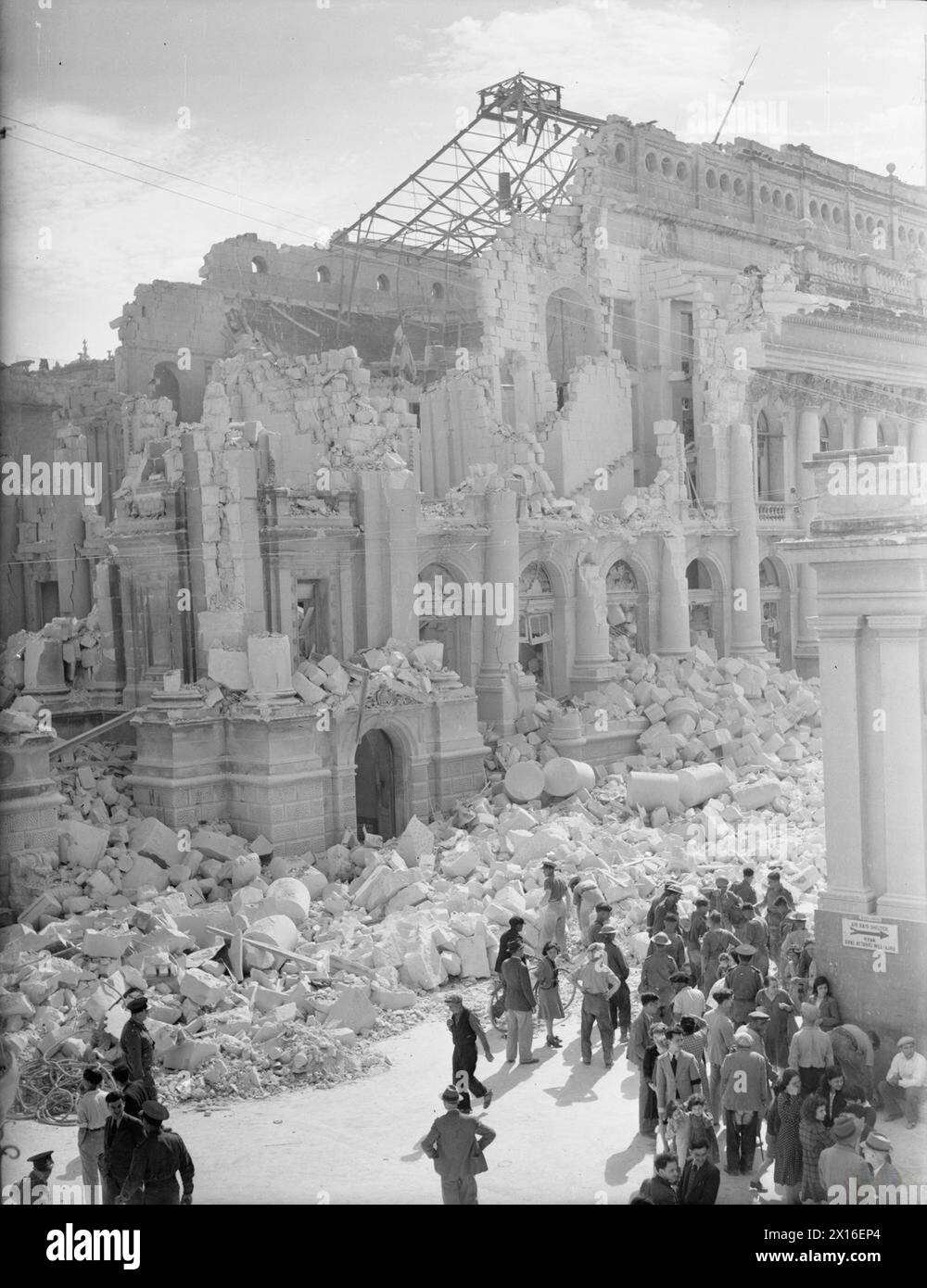 MALTA SUFFERS BIGGEST RAID OF THE WAR SO FAR. 7 APRIL 1942, MALTA ...