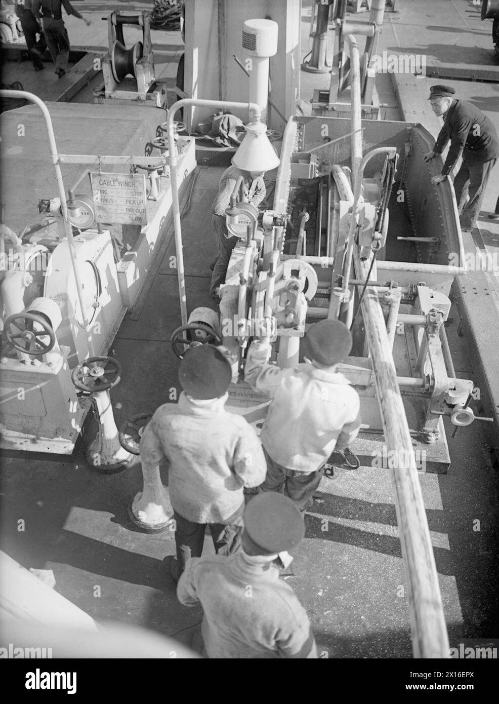 LAYING THE 17TH "PLUTO". 24 MAY 1945, ON BOARD THE CABLE LAYING SHIP ...