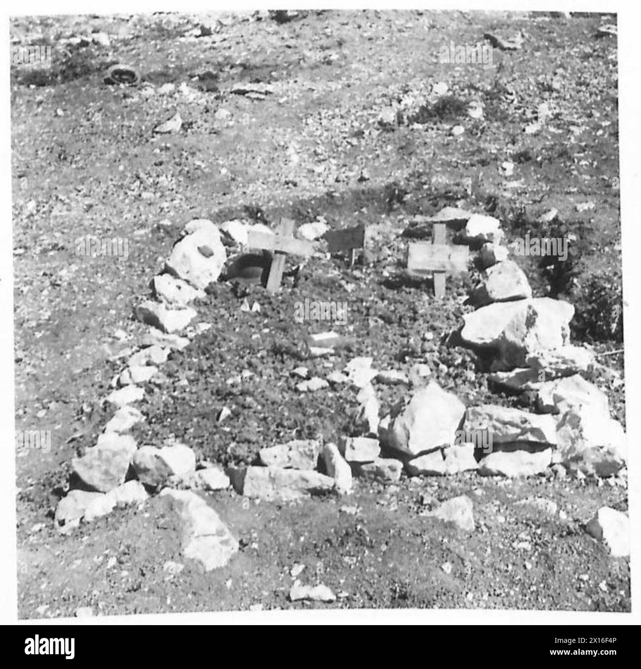 TUNISIAN BATTLEFIELDS - Graves of Fusiliers on Tanngoucha Hill ...