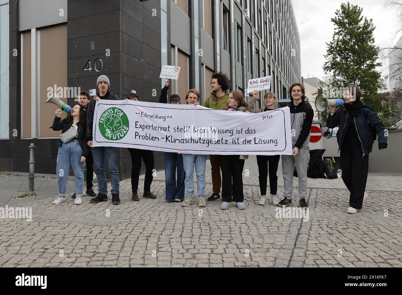 Luisa Neubauer R., Deutschland, Berlin, Bundespressekonferenz ...