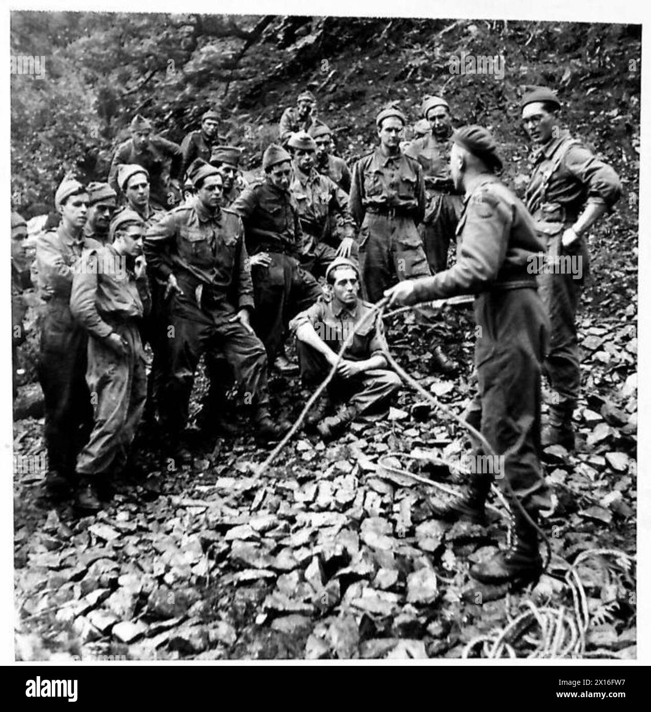 FRENCH COMMANDO SOLDIERS TRAIN AT A COMMANDO DEPOT - Rock Climbing ...