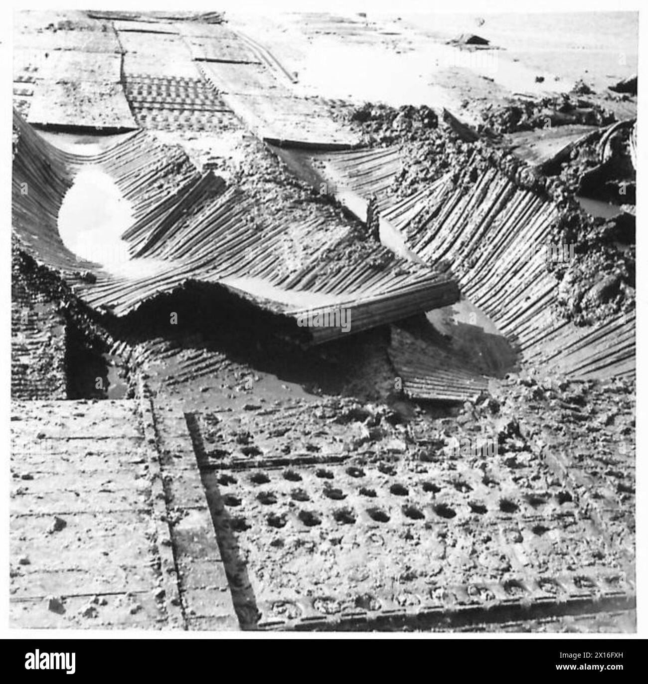 SPECIAL ASSIGNMENT FOR 79TH ARMOURED DIVISION - 5 ft. Shuttering 1st ...