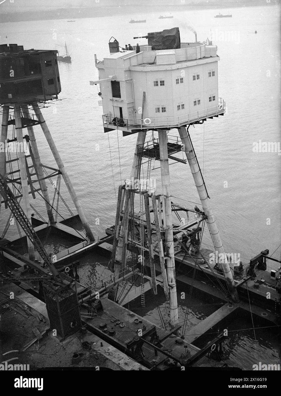 THE ROYAL NAVY DURING THE SECOND WORLD WAR - 120 foot Maunsell anti ...