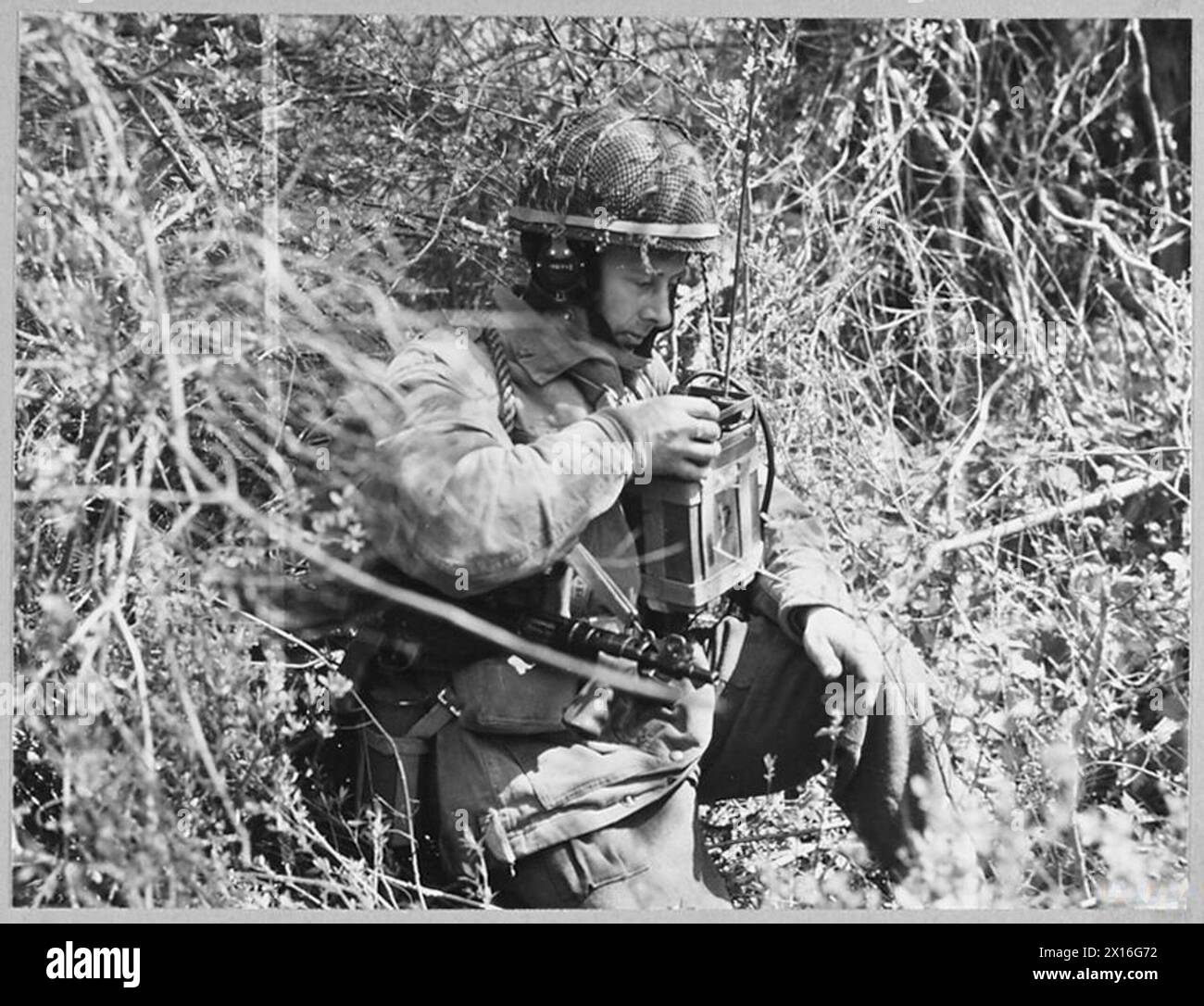 PARATROOPS LAND FROM R.A.F. GLIDERS - 12964 Picture (issued 1944) shows ...