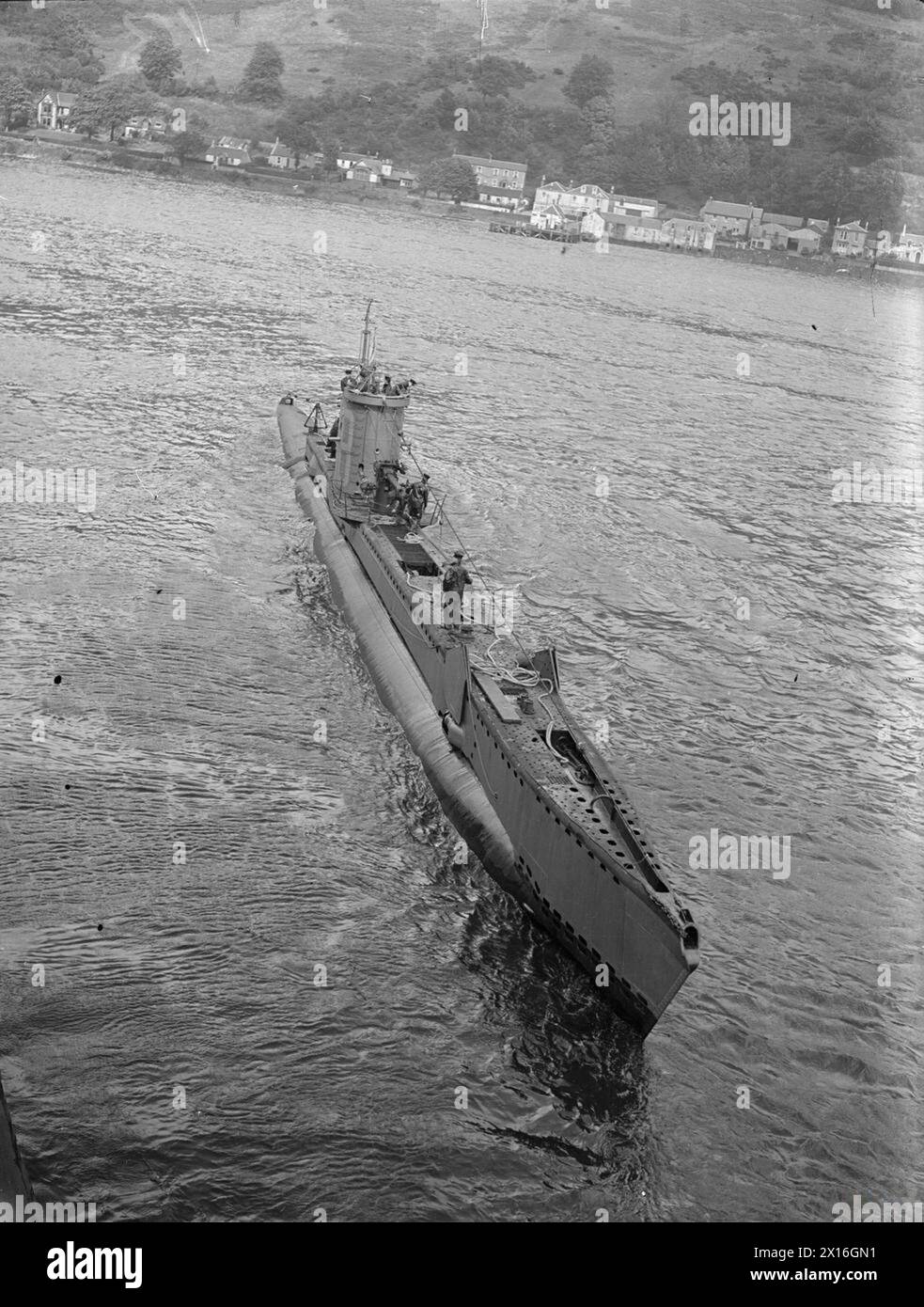 BRITISH WARSHIPS OF THE SECOND WORLD WAR - HMS VENTURER, a V class ...