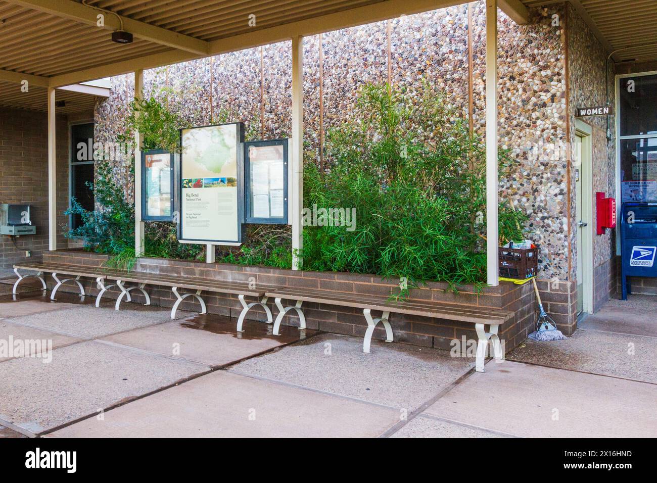 Junction ranger station hi-res stock photography and images - Alamy