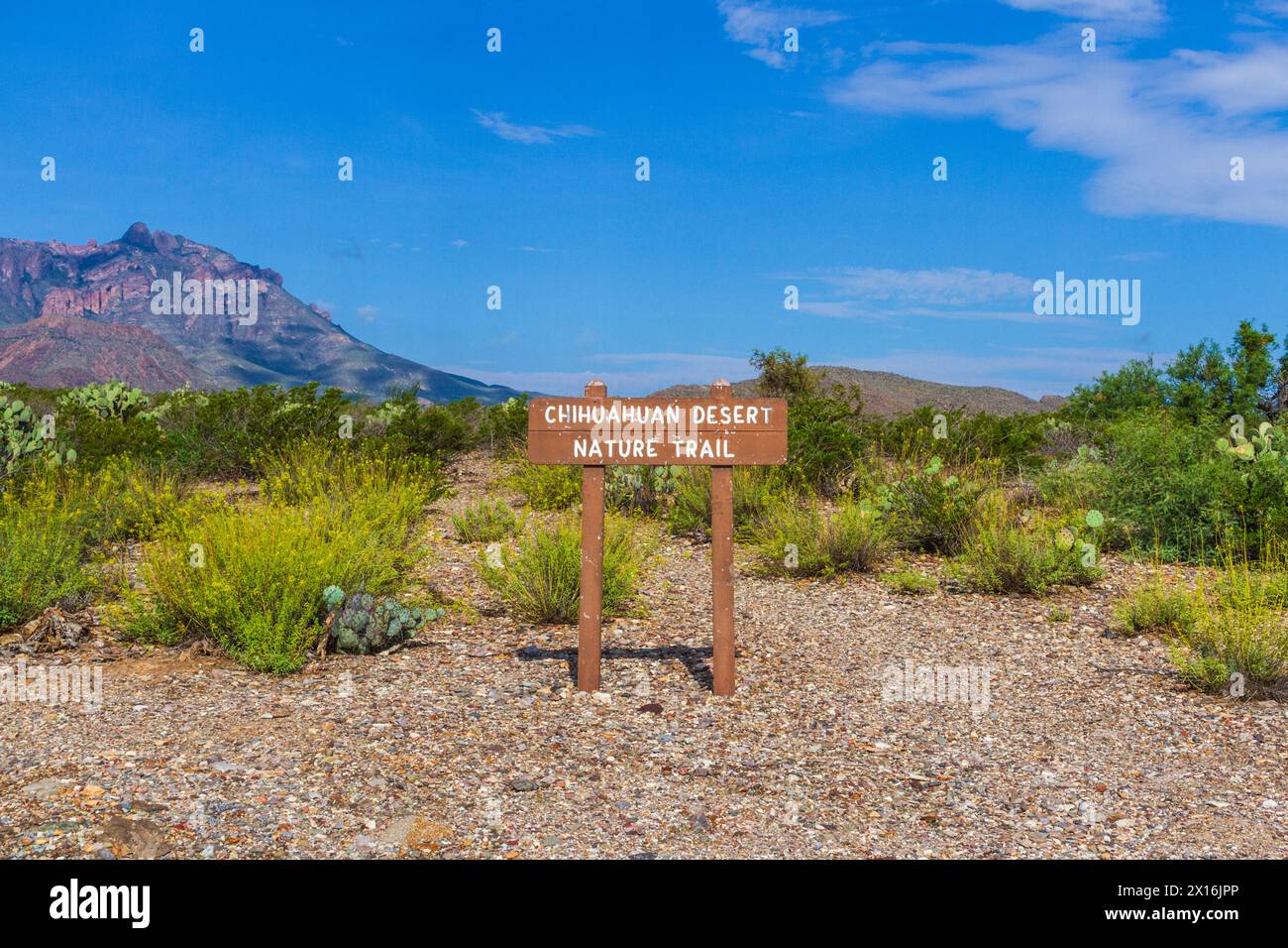 Sign for Chihuahuan desert nature trail at Dugout Wells in Big Bend ...