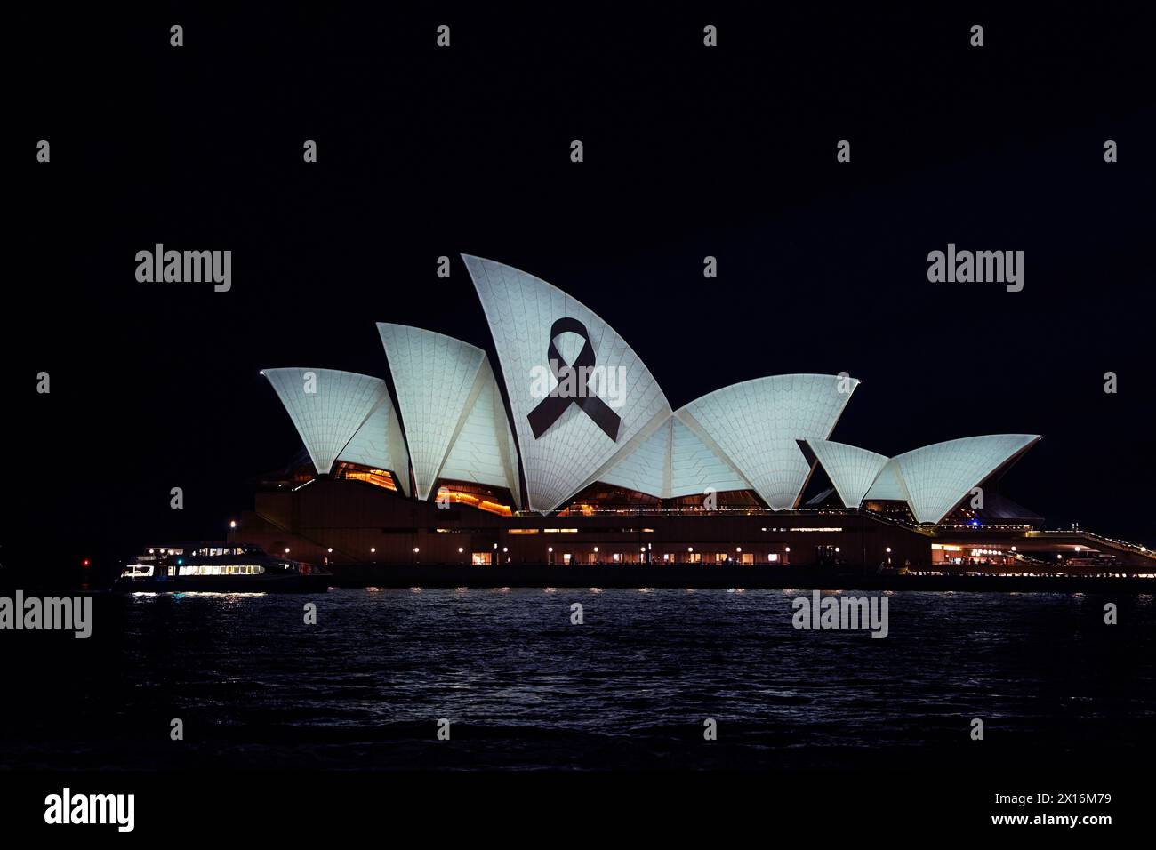 Sydney opera house inside 2024 hi-res stock photography and images - Alamy