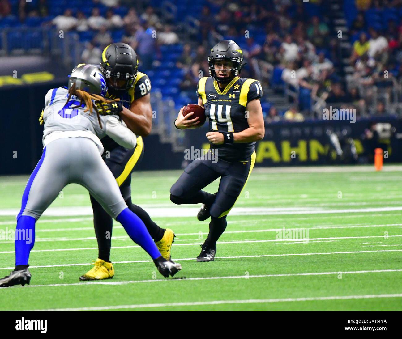 San Antonio, Texas, USA. 14th Apr, 2024. SA Brahmas #14 QB Chase ...
