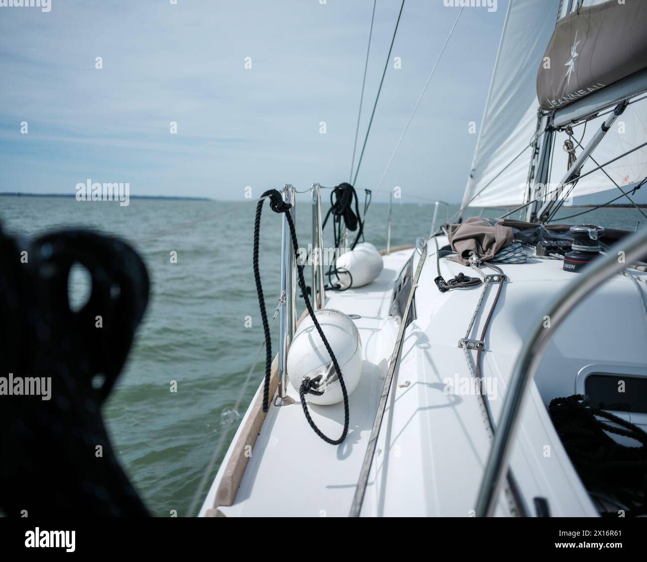 Solent sail boats hi-res stock photography and images - Alamy