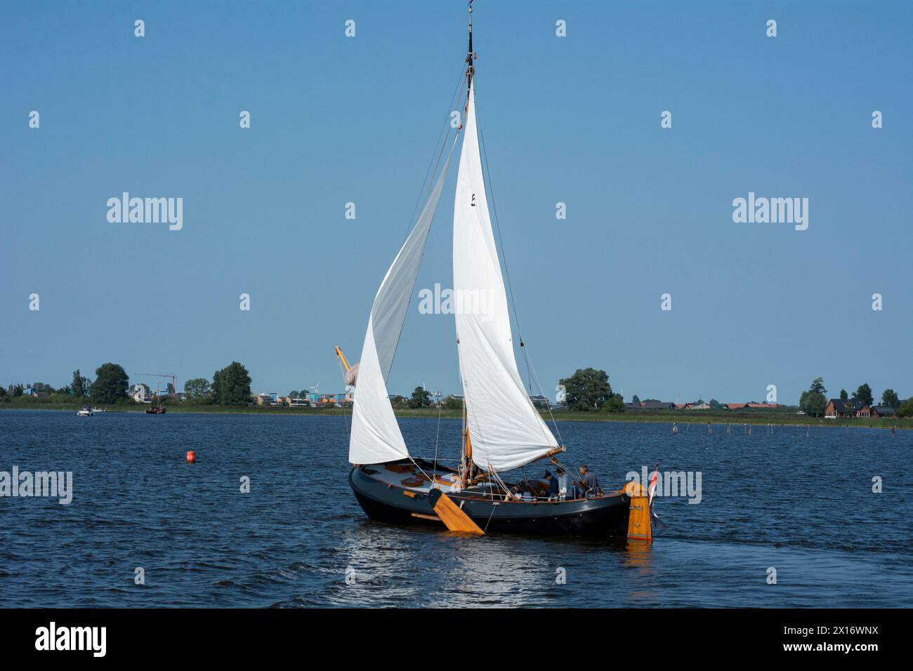 Wochenende auf dem wasser hi-res stock photography and images - Alamy
