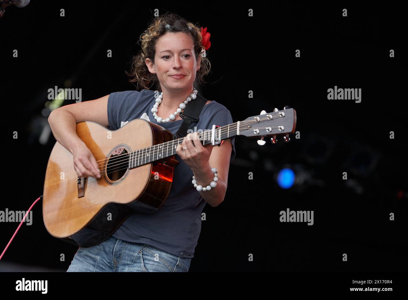 Singer kate rusby hi-res stock photography and images - Alamy