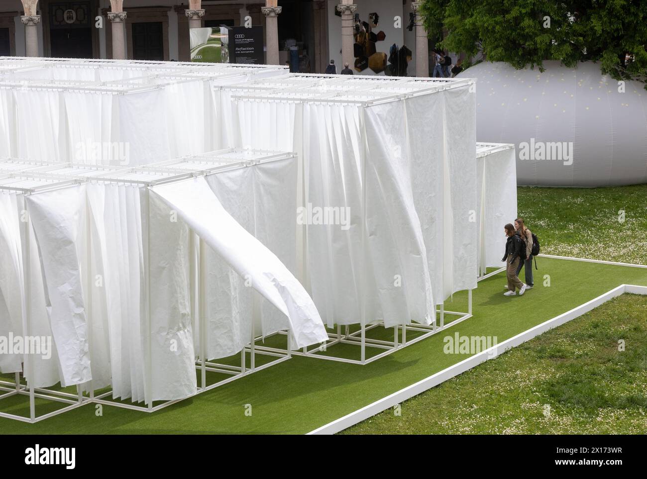 Installazione Travelogue on mountain di Wu Bin e W.Design con Yardcom ...