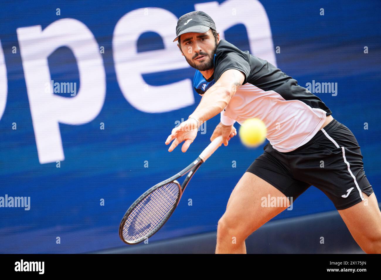 Munich, Germany. 15th Apr, 2024. Tennis: ATP Tour - Munich, Singles, Men, 1st round. Moro Canas ...