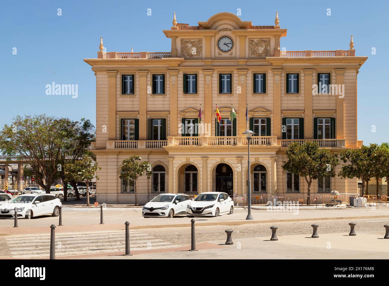 Port authority office building hi-res stock photography and images - Alamy