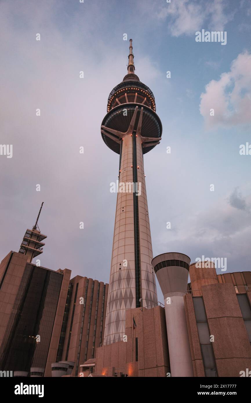 Tall built structure hi-res stock photography and images - Alamy