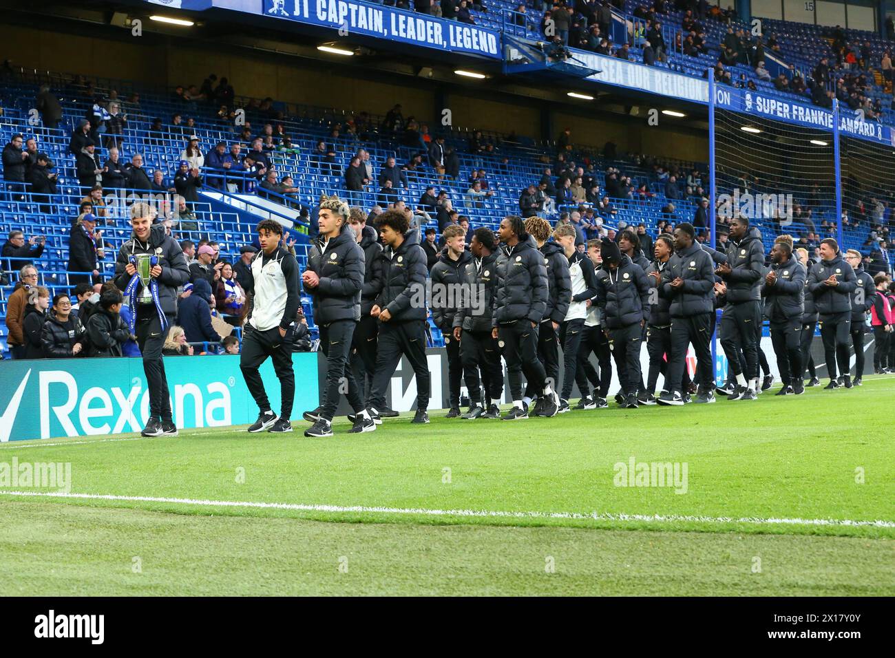 U17 premier league cup hi-res stock photography and images - Alamy