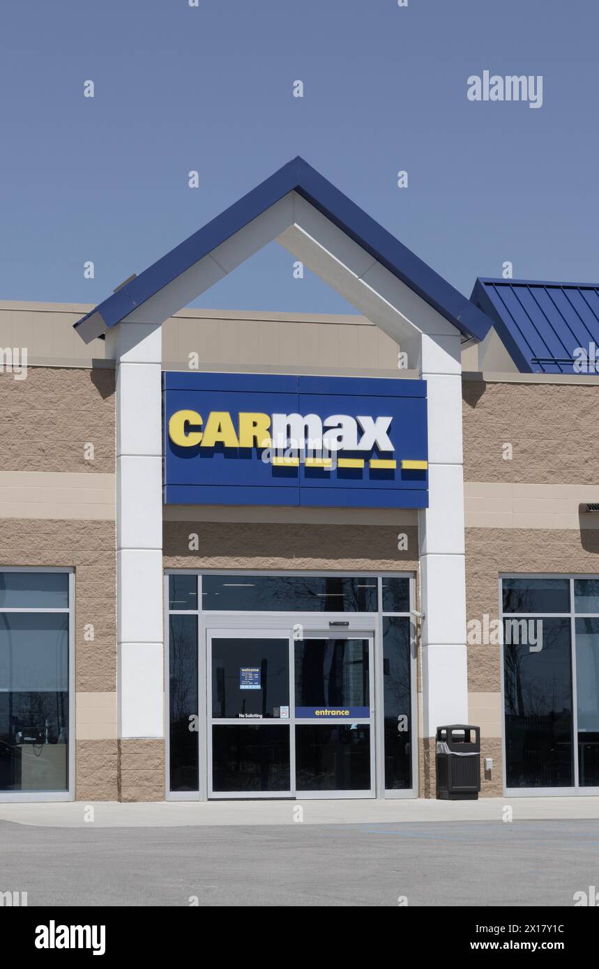 Indianapolis - April 13, 2024: CarMax Auto Dealership. CarMax is the ...