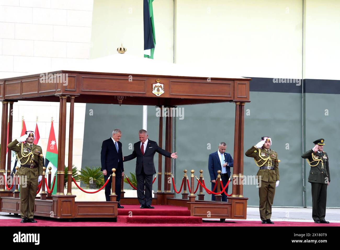 Jordanian King Abdullah II receives Iraqi President Abdul Latif Rashid ...