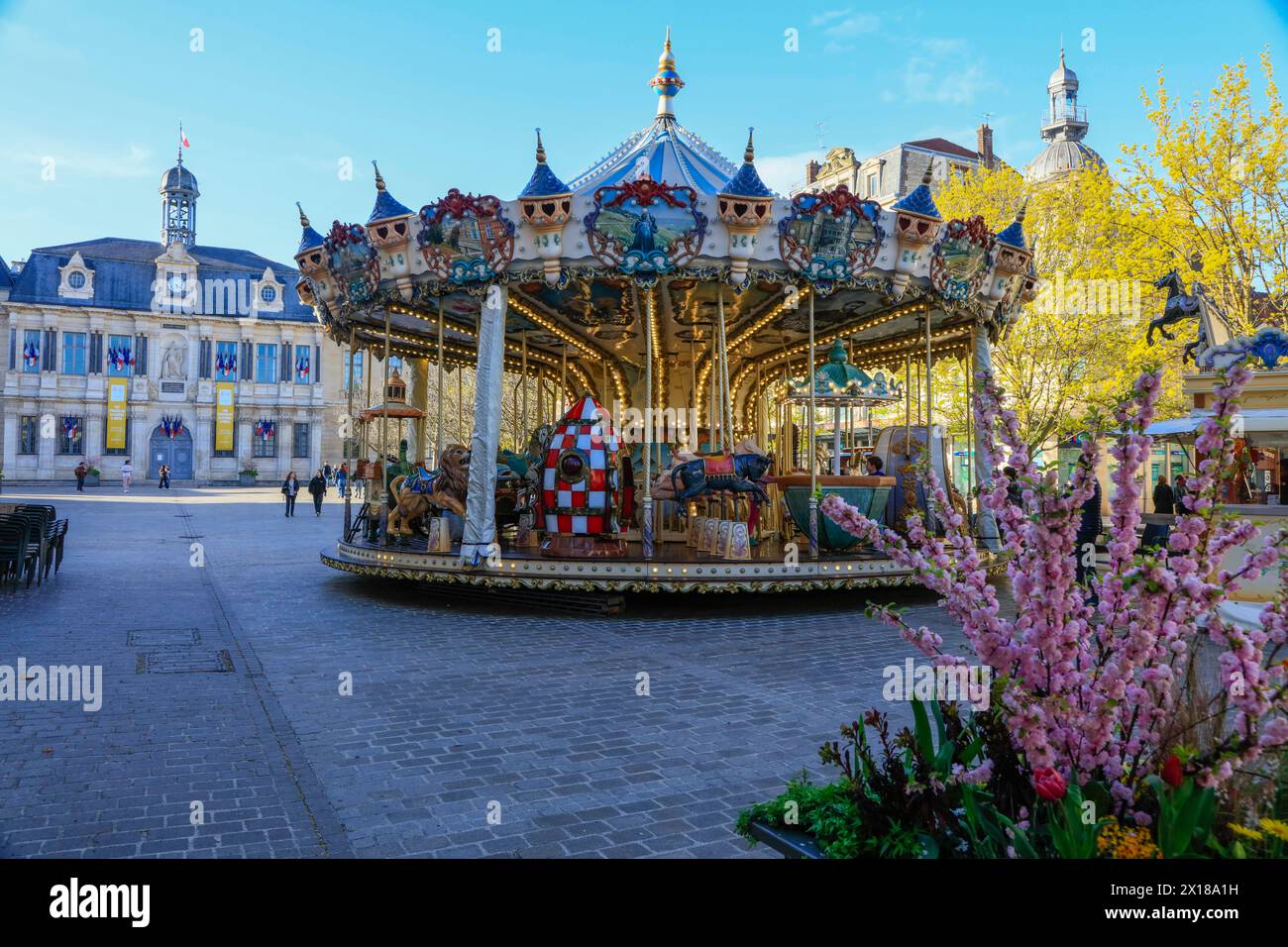 Place Alexandre Israel with town hall and carousel, old town centre of ...