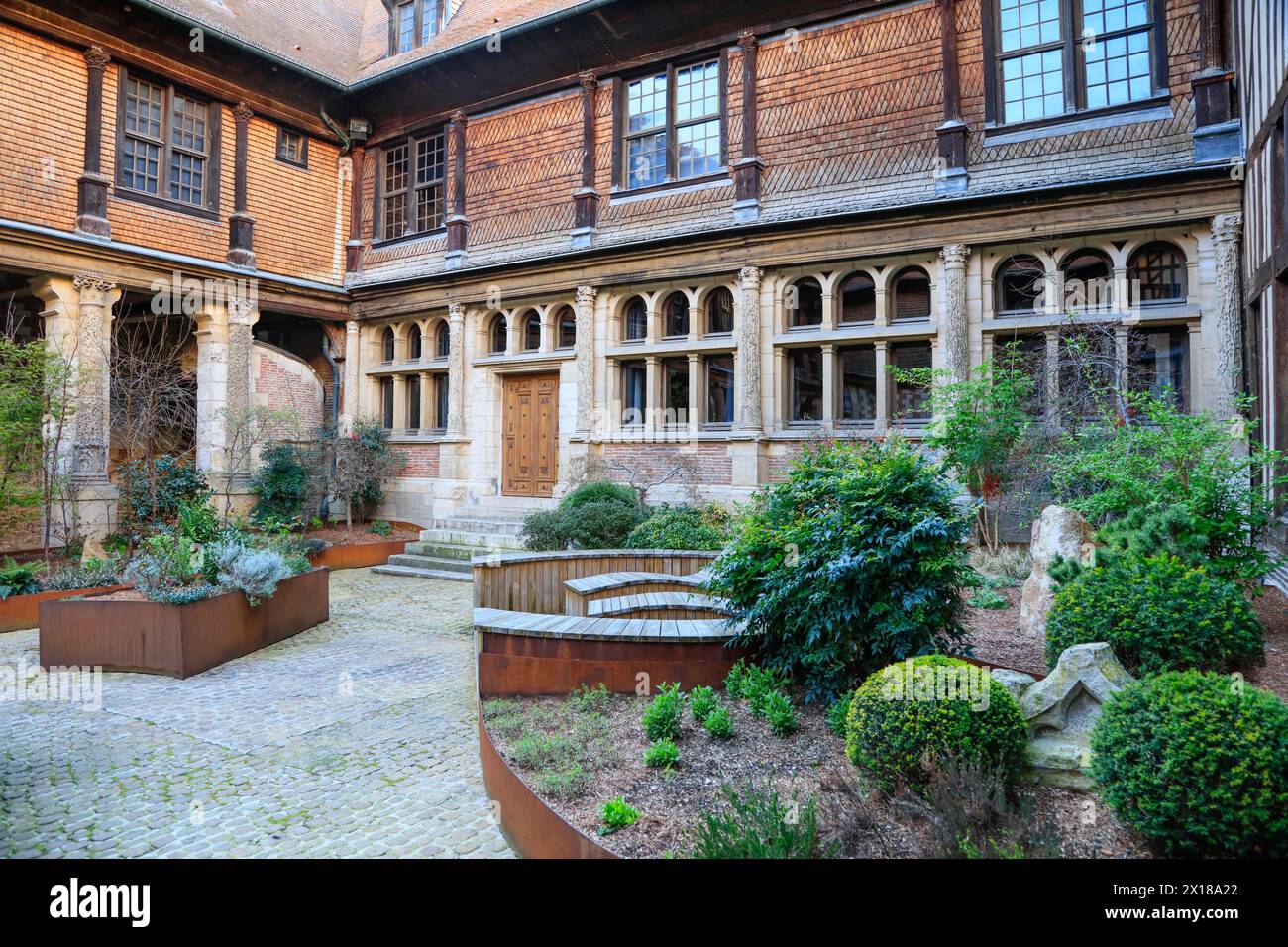 House of a rich merchant family from the 16th century, Hotel de Mauroy ...
