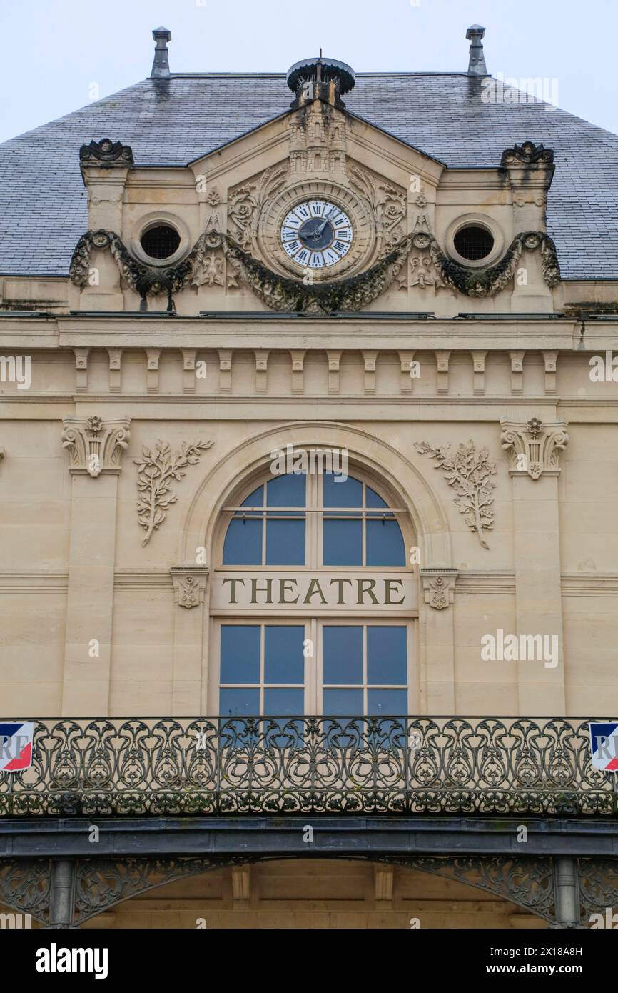 Municipal theatre, Theatre a l'Italienne with balcony railing designed ...