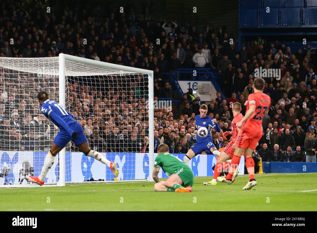 Cole palmer everton april 2024 hi-res stock photography and images - Alamy