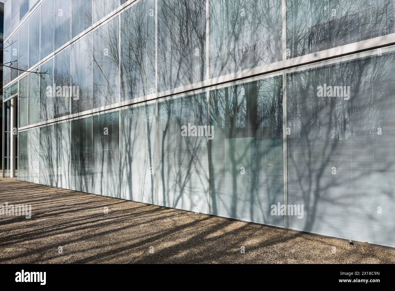 Modern architecture, office building, architects Sejima & Nishizawa ...