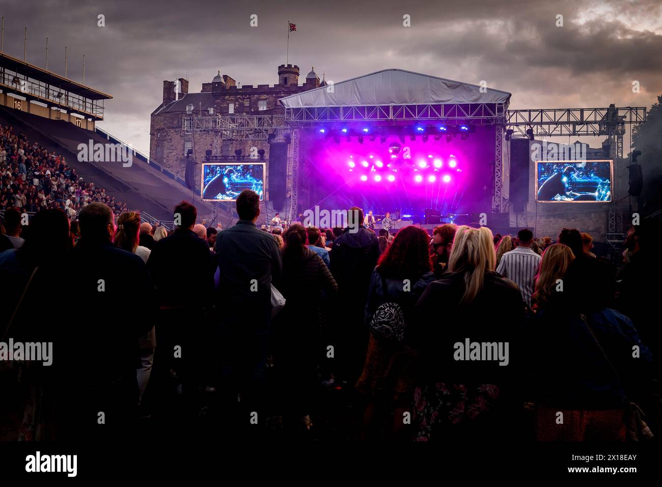 Edinburgh castle stage hi-res stock photography and images - Alamy