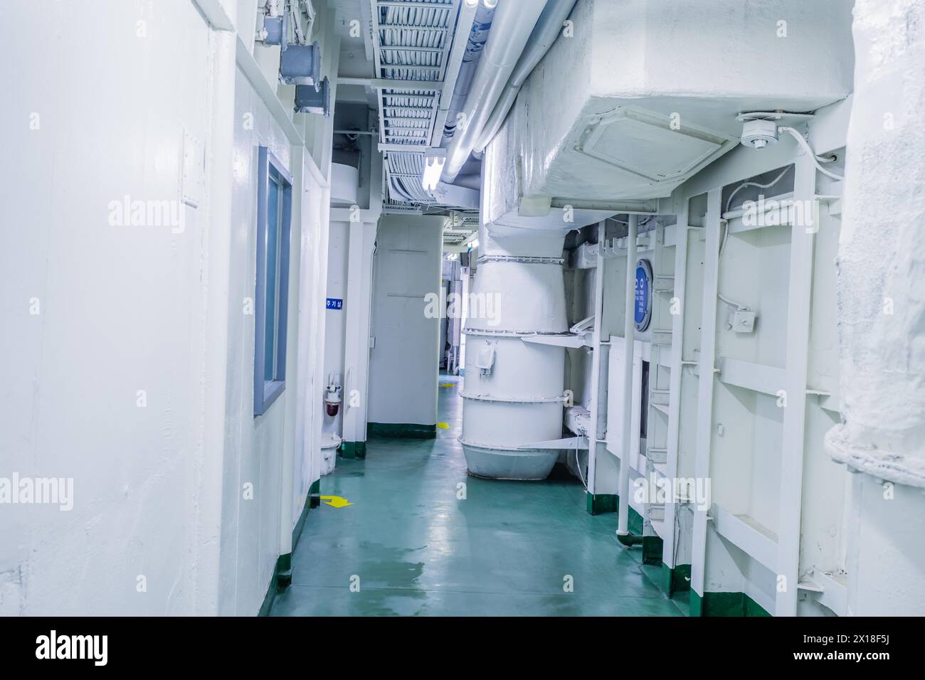 Interior corridor in Korean battleship on display at Unification Park ...