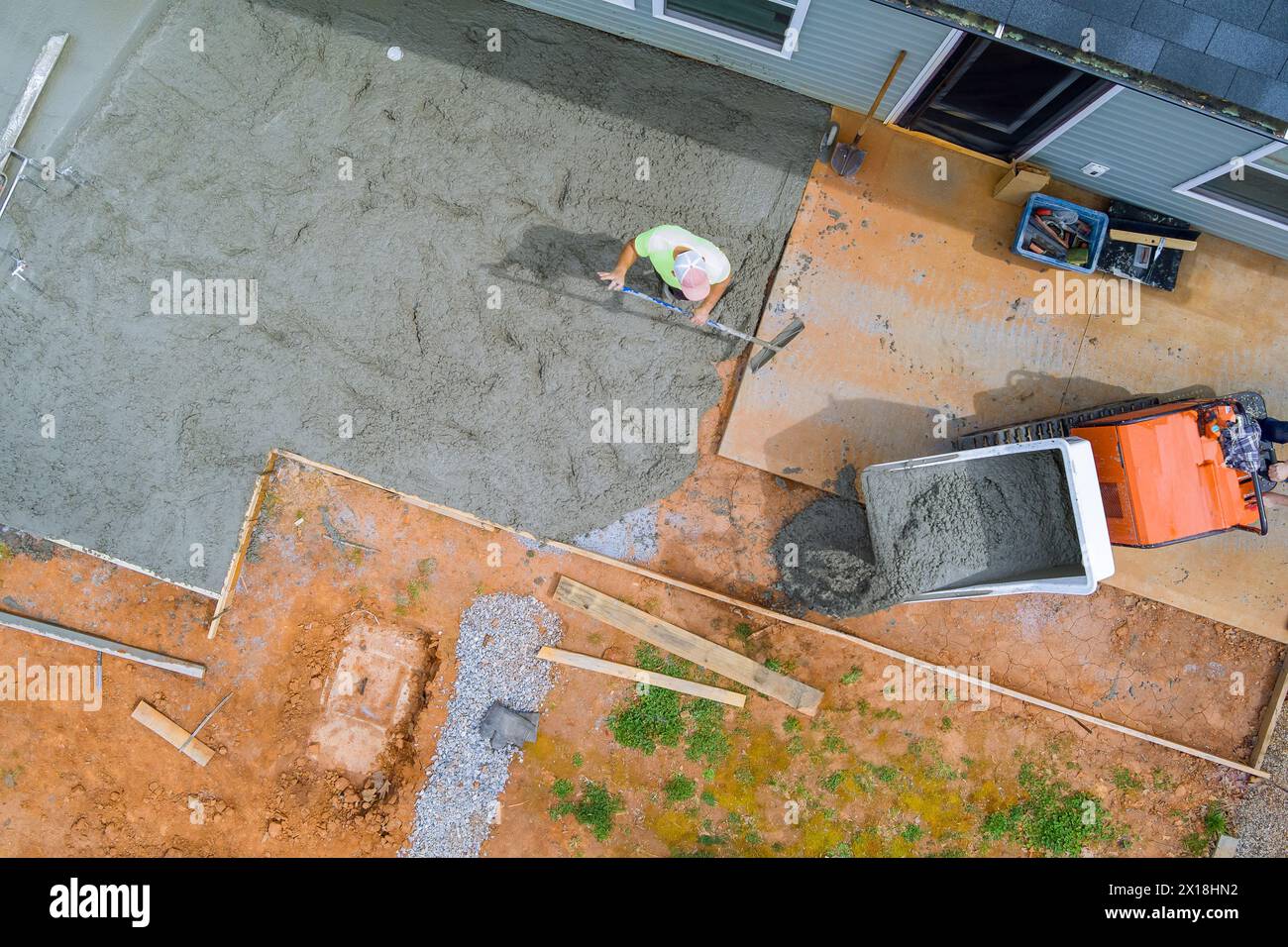 Self dumping rubber track concrete truck is used for transportation of ...