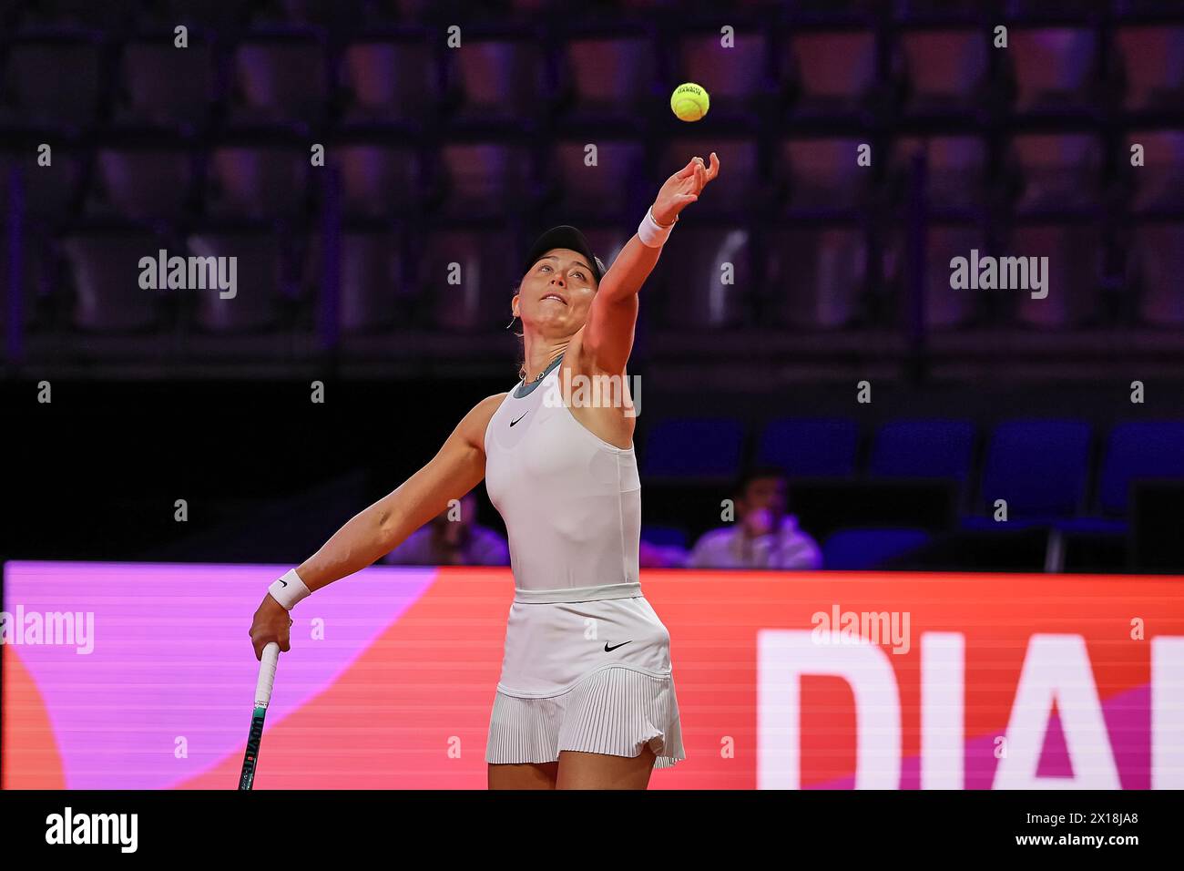 Stuttgart, Baden-Wuerttemberg, Germany. 15th Apr, 2024. Paula Badosa ...