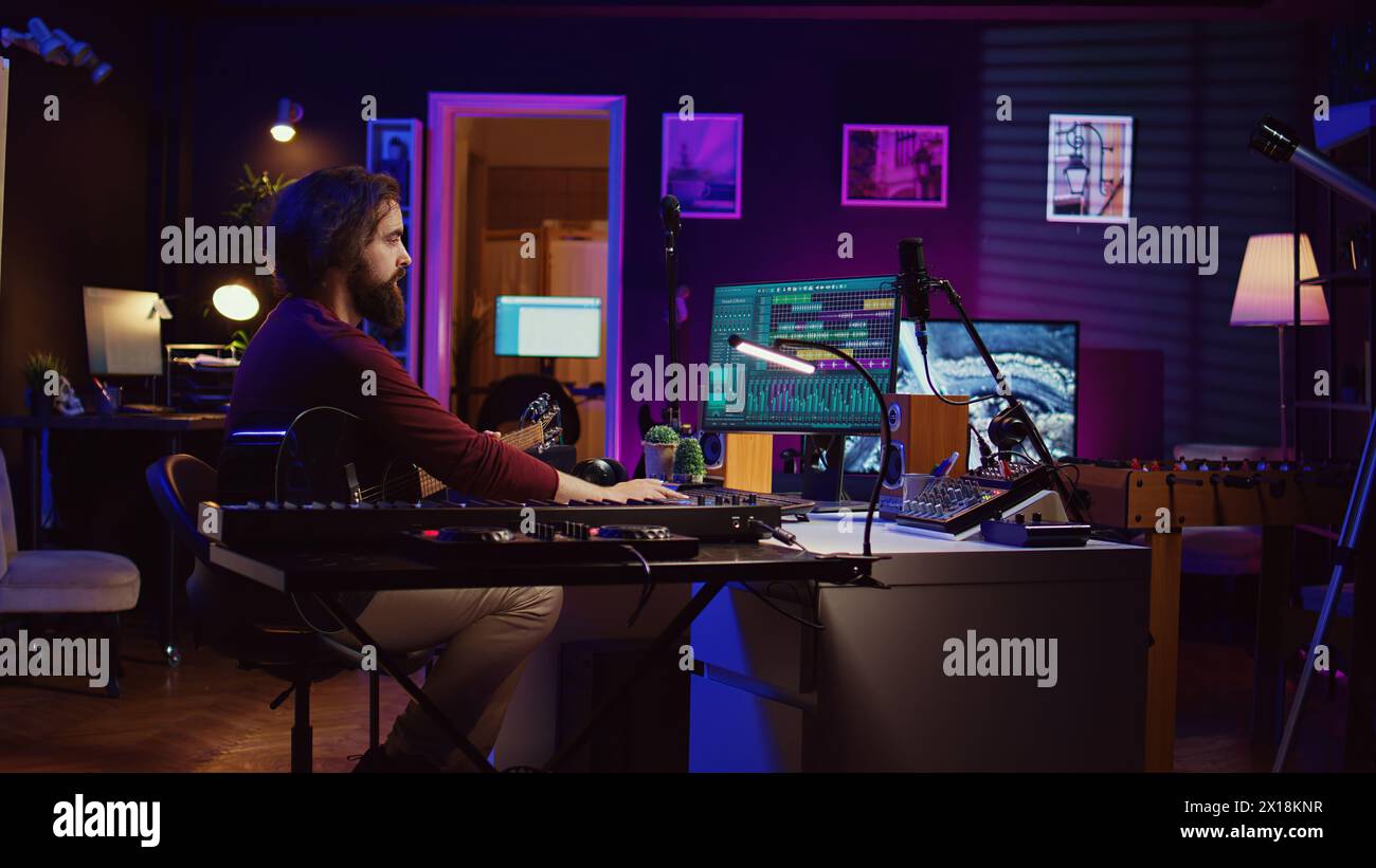 Stereo setup hi-res stock photography and images - Alamy