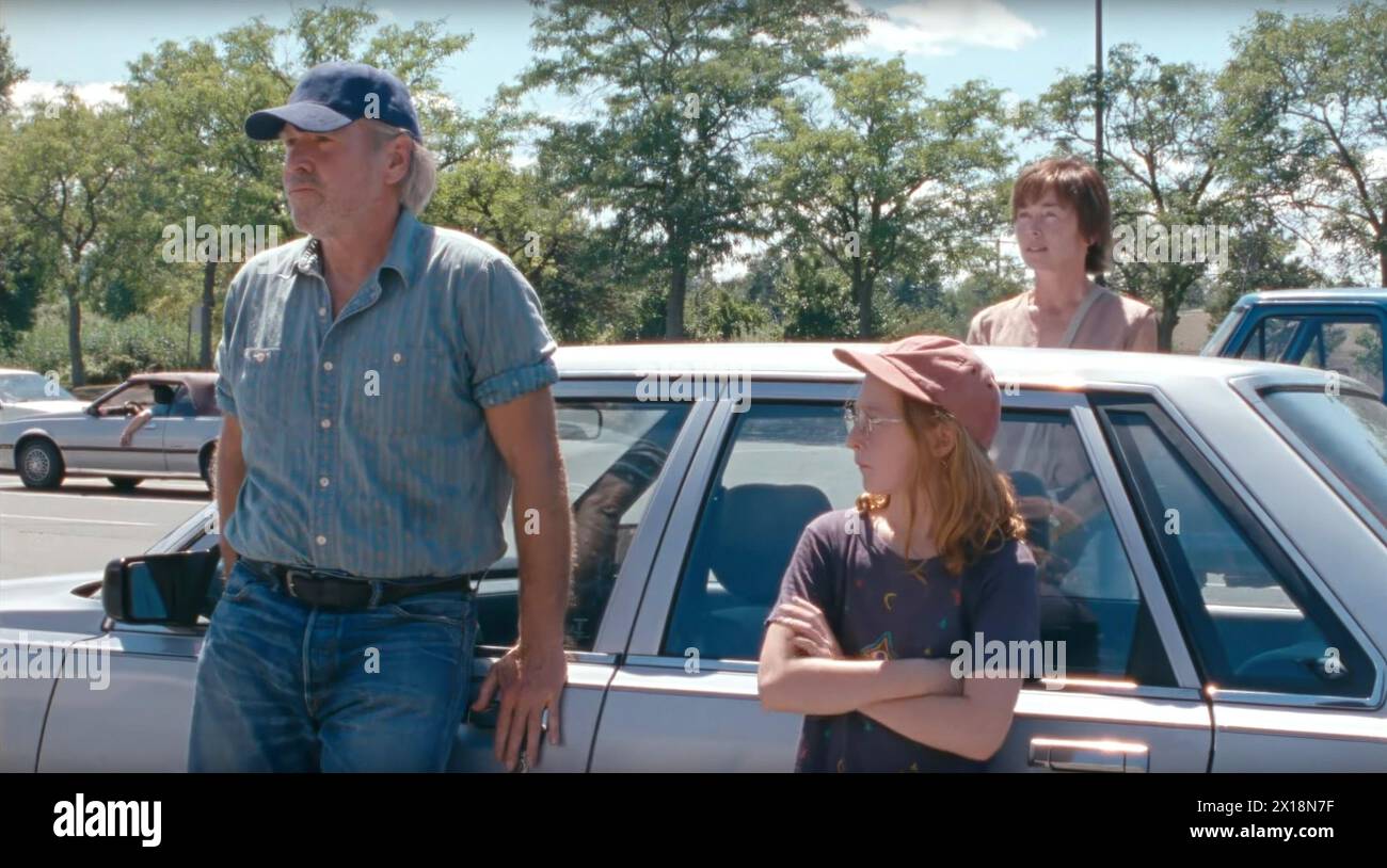 JANET PLANET, from left: Will Patton, Zoe Ziegler, Julianne Nicholson ...