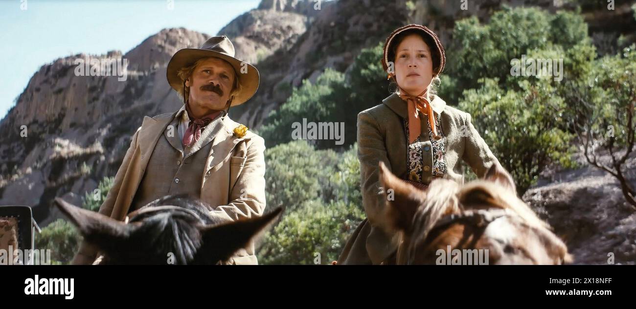 THE DEAD DON'T HURT, from left: Viggo Mortensen, Vicky Krieps, 2023 ...