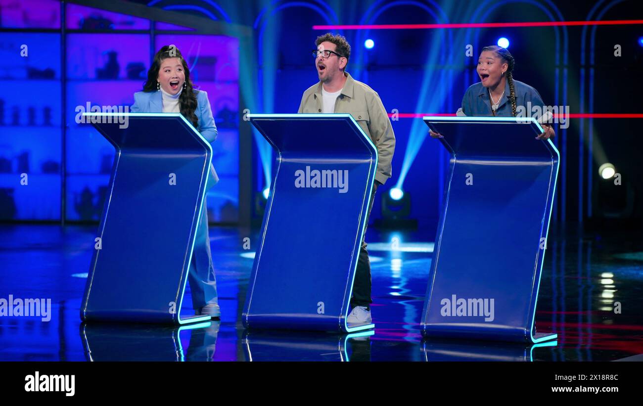 IS IT CAKE?, from left: judges Sherry Cola, Adam Shapiro, Storm Reid ...